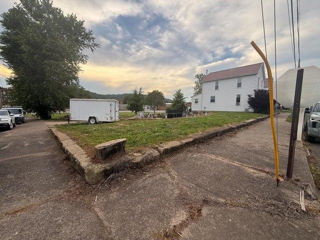306 Maple Ave, New Martinsville, WV 26155