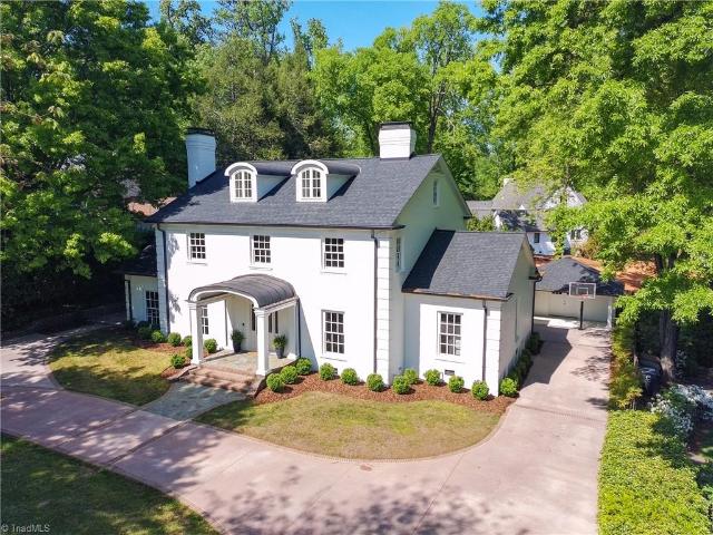 306 Meadowbrook Terrace