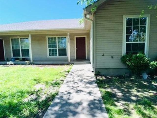 306 Mill St, Lone Oak, TX 75453