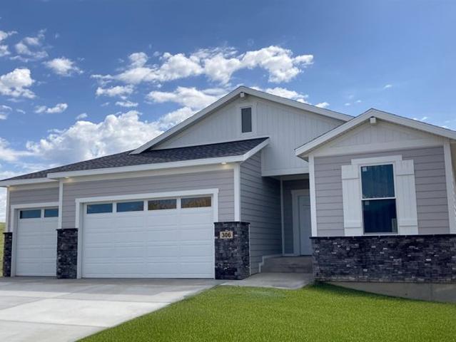 306 Miriam Ct, Rapid City, SD 57703