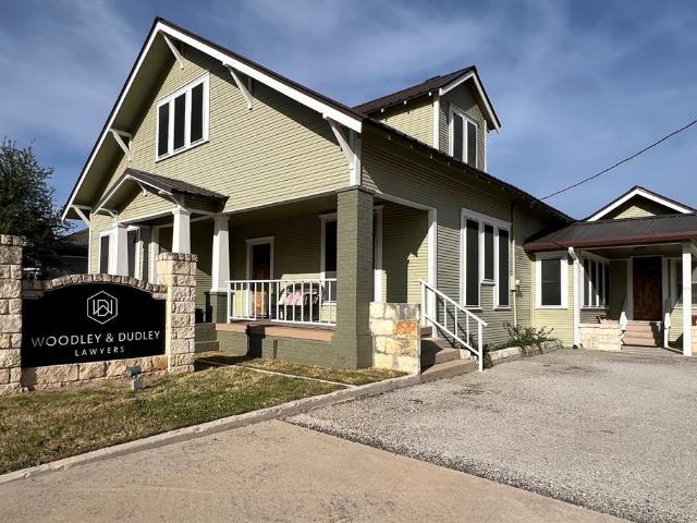 306 N Austin St, Comanche, TX 76442 | MLS #21214