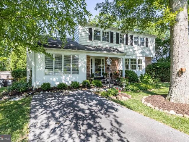 306 N Lake Drive