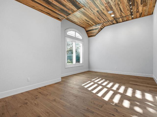 306 Napa Ct