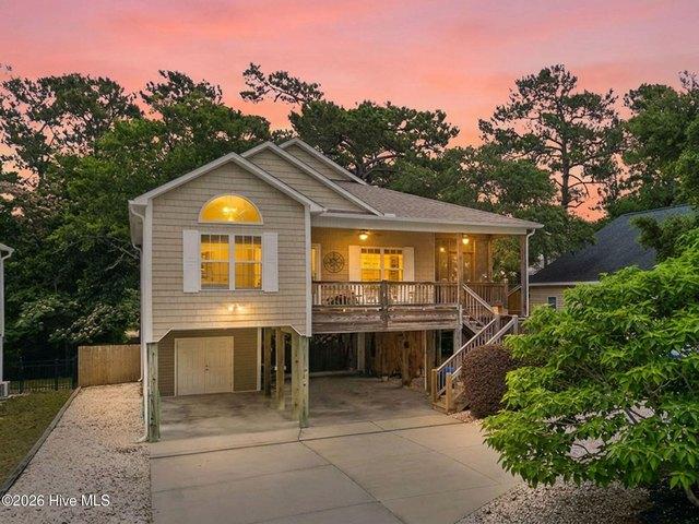 306 NE 46th St, Oak Island, NC 28465