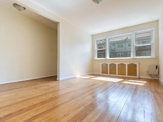 306 Neptune Ave