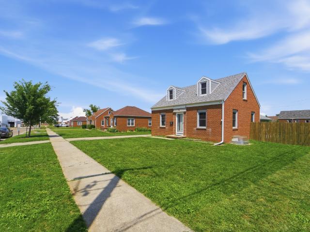 306 S 14th Avenue