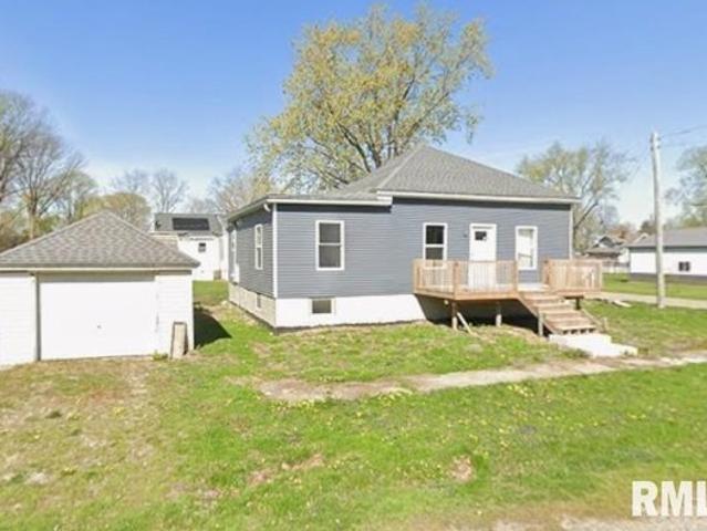 306 S Alkire St, Greenview, IL 62642
