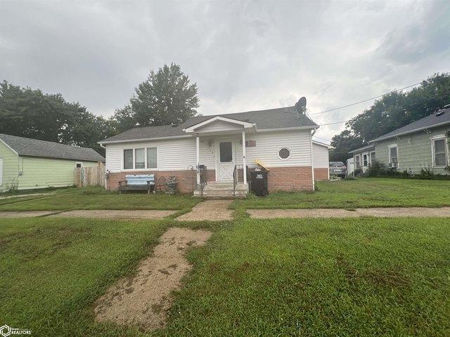 306 S Division St, Creston, IA 50801