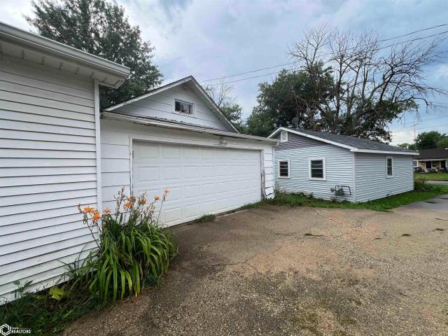 306 S Division Street