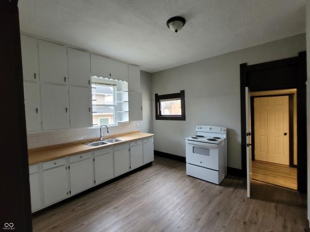 306 S Market Street