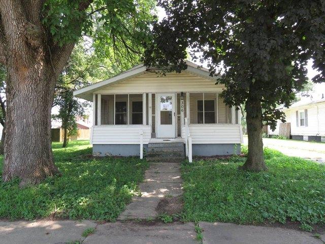 306 S Pike St, Palestine, IL 62451