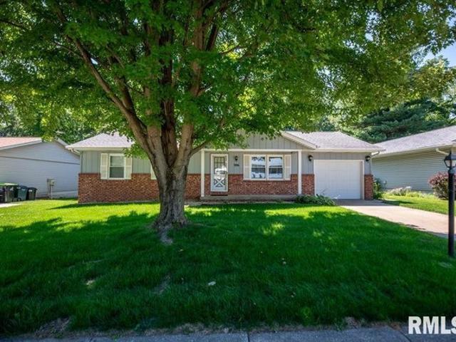 306 Sangamon Rd, Marquette Heights, IL 61554