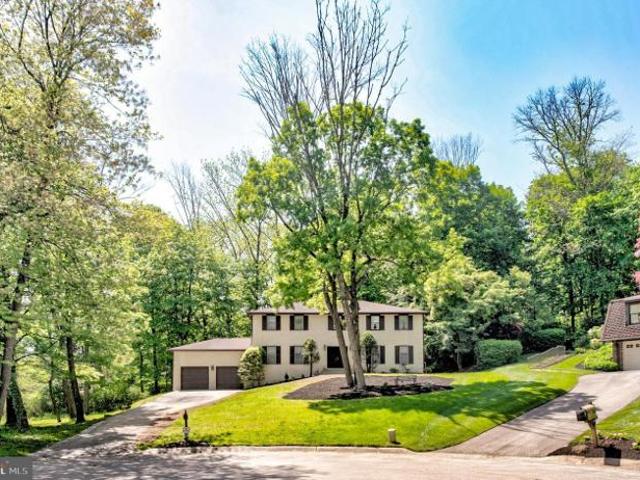 306 Sandcastle Ln, Bryn Mawr, PA 19010
