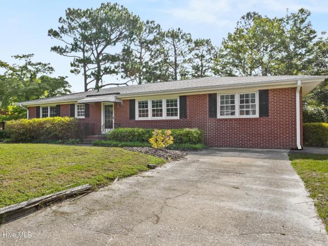 306 Shamrock Drive