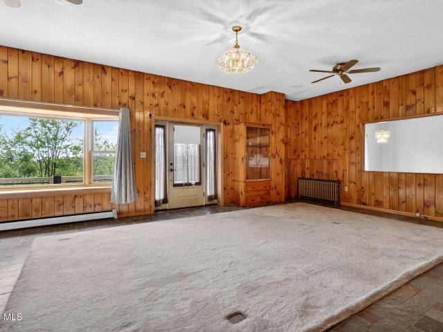 306 Spicer Road