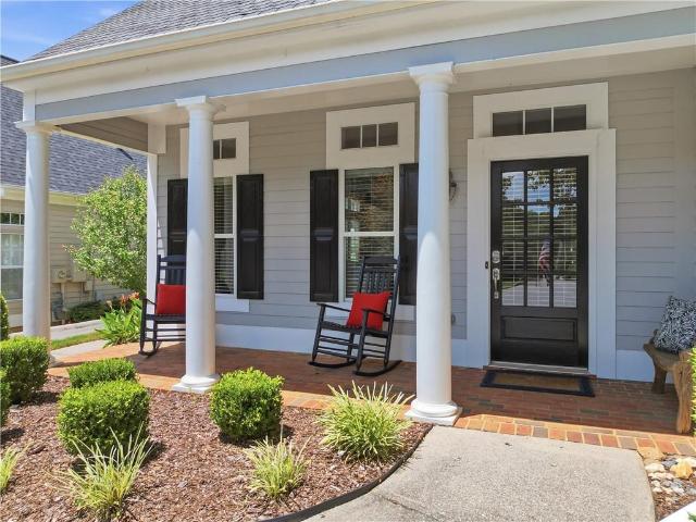 306 Pinehurst Way