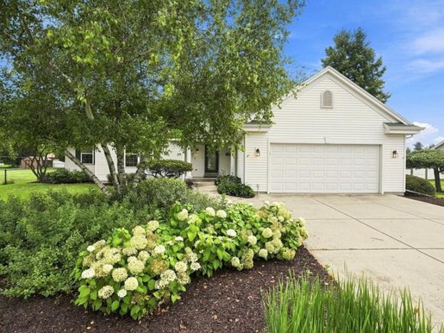 306 Pleasant St, Eagle, WI 53119