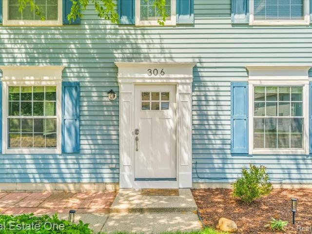 306 Roe Street