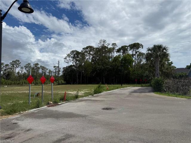 306 Riviera Tulum Ave, Naples, FL 34110 | MLS #226016