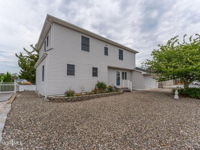 306 Richard Rd, Forked River, NJ 08731