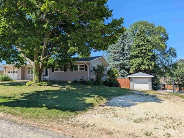 306 Richland Dr Unit 302, Orangeville, IL 61060