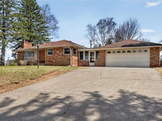 306 Ridgewood Dr, Cloquet, MN 55720