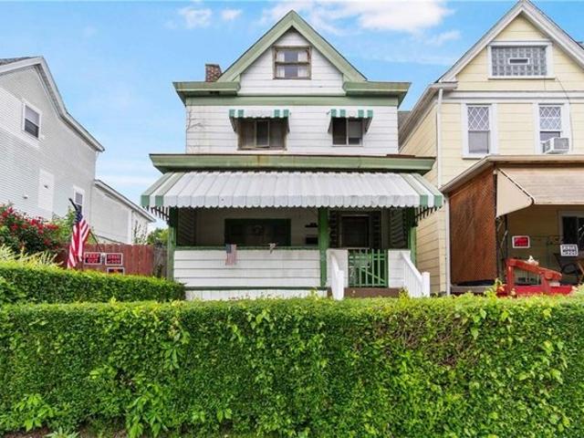 306 Russellwood Ave, McKees Rocks, PA 15136
