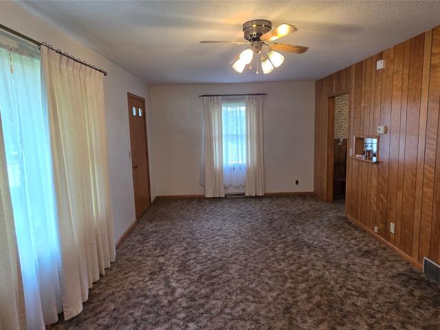 306 W 2nd Street
