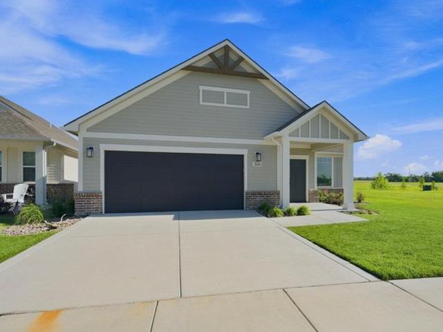 306 W Boxthorn Dr, Andover, KS 67002