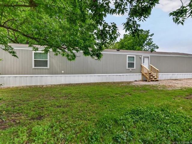 306 W Cherokee St, Delaware, OK 74027