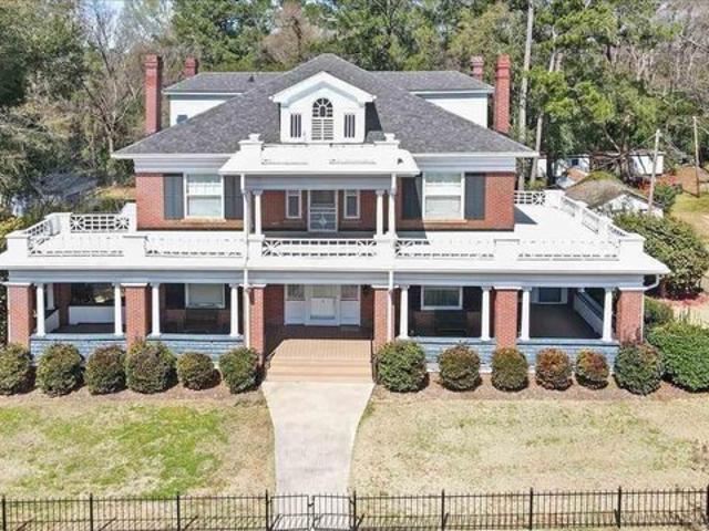 306 W Main St, Chesterfield, SC 29709
