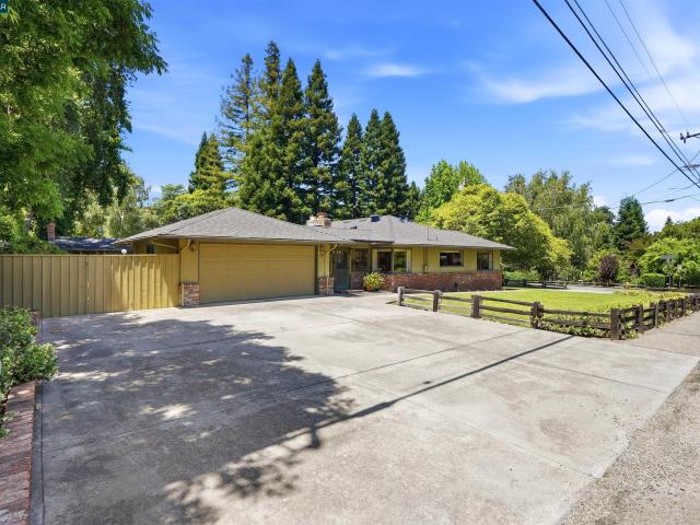306 W Prospect Ave