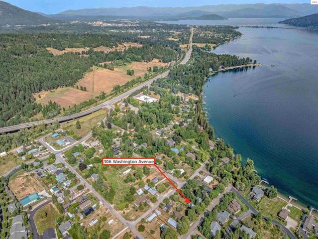 306 Washington St, Dover, ID 83825