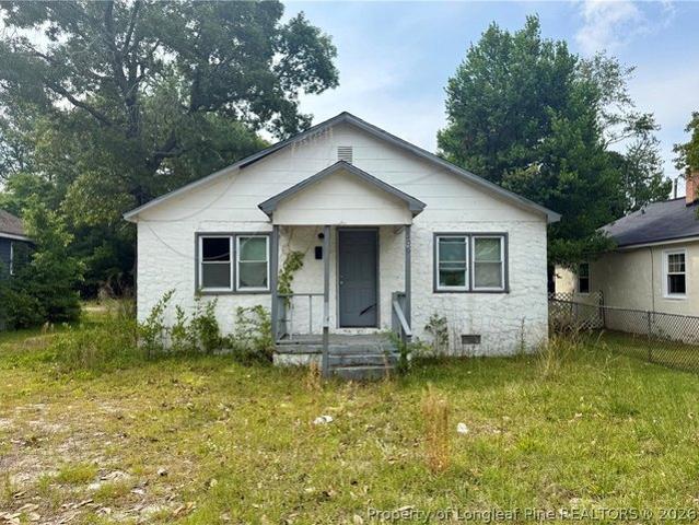 306 Wilson Ave, Spring Lake, NC 28390