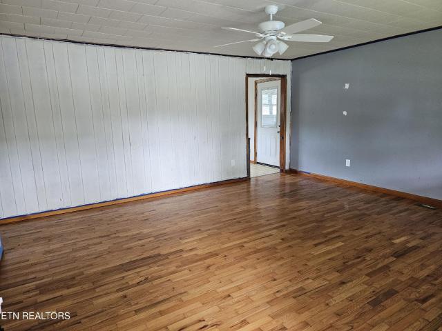 306 Wilson Hurst St