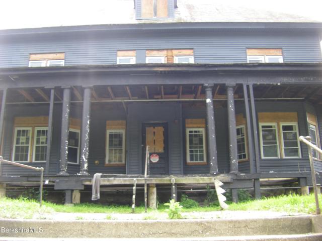306 Union St, North Adams, MA 01247 | MLS #248133