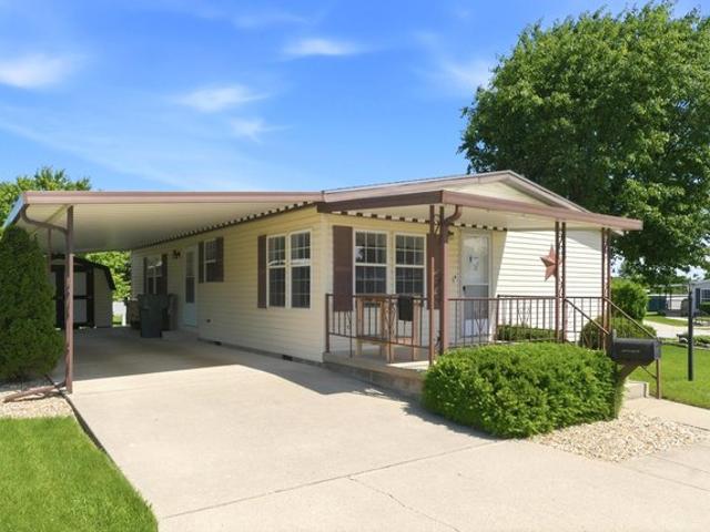 306 Village Ct, Fairborn, OH 45324
