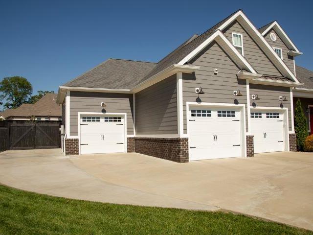 3074 Compass Court