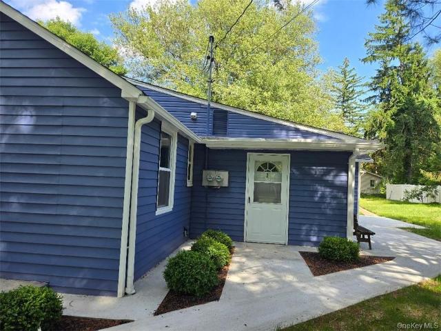 3074 Lexington Avenue 2