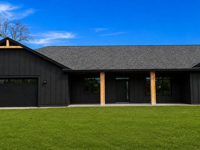 3074 th Ct NW, Cambridge, MN 55008