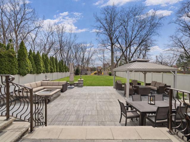 3075 Keystone Rd, Northbrook, IL 60062 | Compass