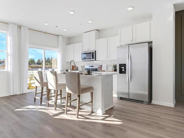 3076 Martha Way