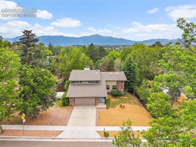 3076 Oro Blanco Dr, Colorado Springs, CO 80917