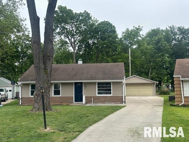 3076 Louise Ln, Springfield, IL 62702