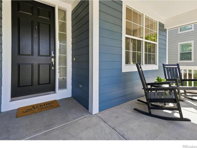 3076 Red Deer Trail