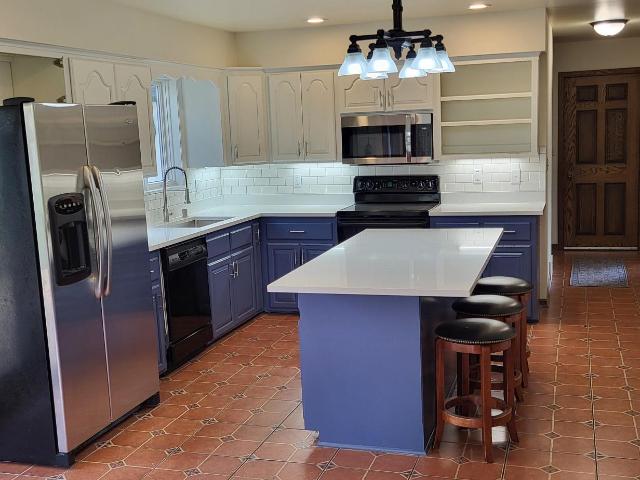 3076 Red Fox Cir