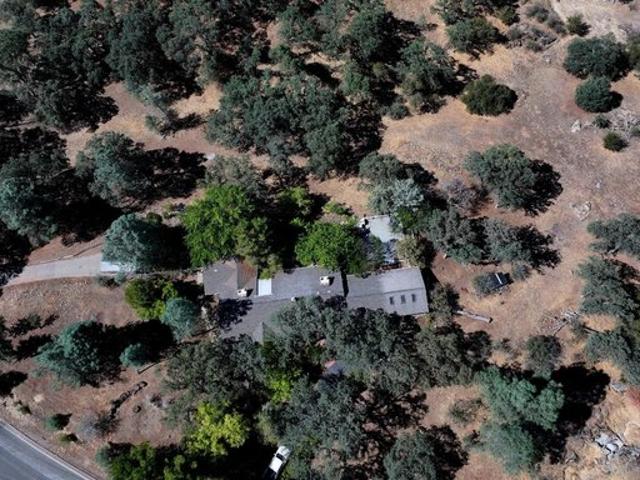 30770 Revis Rd, Coarsegold, CA 93614
