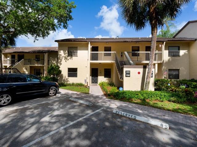 3077 Carambola Cir S, Coconut Creek, FL 33066