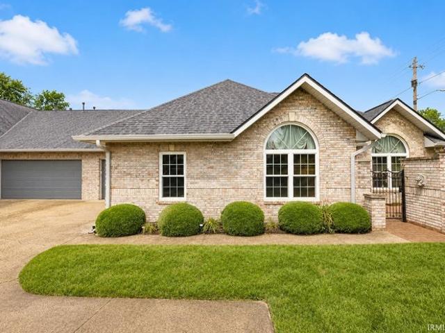 3077 W Applewood Ct, Muncie, IN 47304