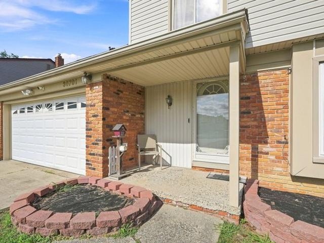 30701 Ventura St, Southfield, MI 48076